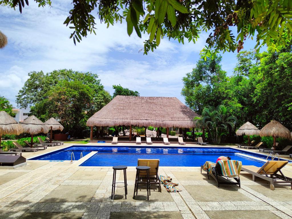 Casa En Playa Del Carmen Con Alberca Amplia Y Excelente Ubicación普拉亚卡门