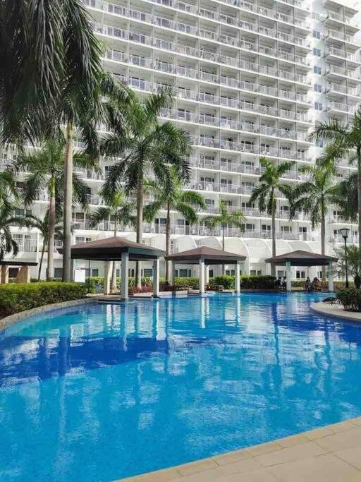 Shell Suite infront Mall of Asia w/ Netflix Wifi马尼拉（2024最新房价）