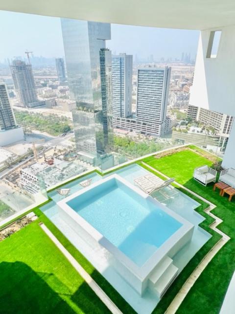 FIVE JVC Luxurious Sky Villa with Private Pool迪拜（2024最新房价）
