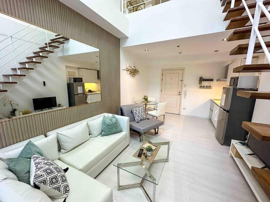 Elite Makati Loft: Infinity pool马尼拉（2024最新房价）