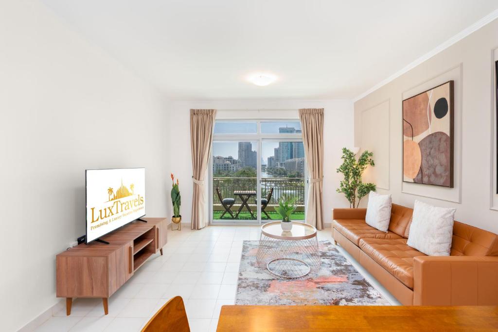 Lux BnB I Una Tower I Lakes View,迪拜（2025年最新房价）