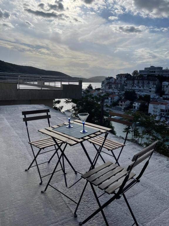 Tiha luka,内乌姆（2025年最新房价）