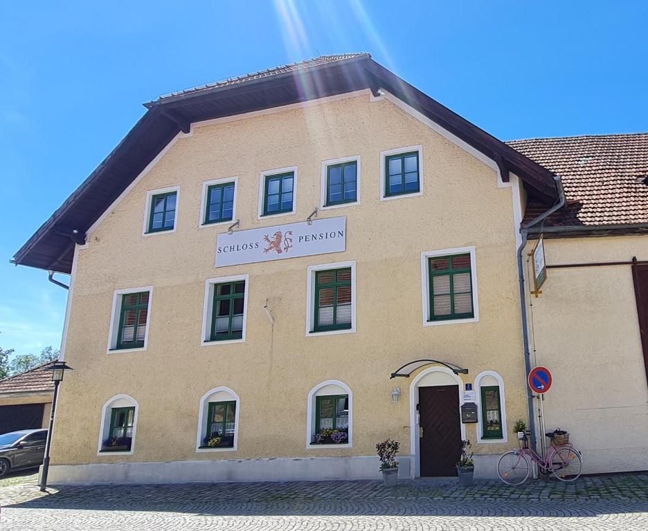 Schlosspension Ering,Ering（2025年最新房价）