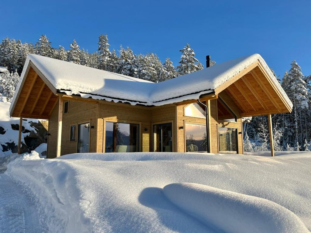 Furuheim Lodge, 4 seizoenen vakantiehuis met fantastisch uitzicht弗罗达尔 ...