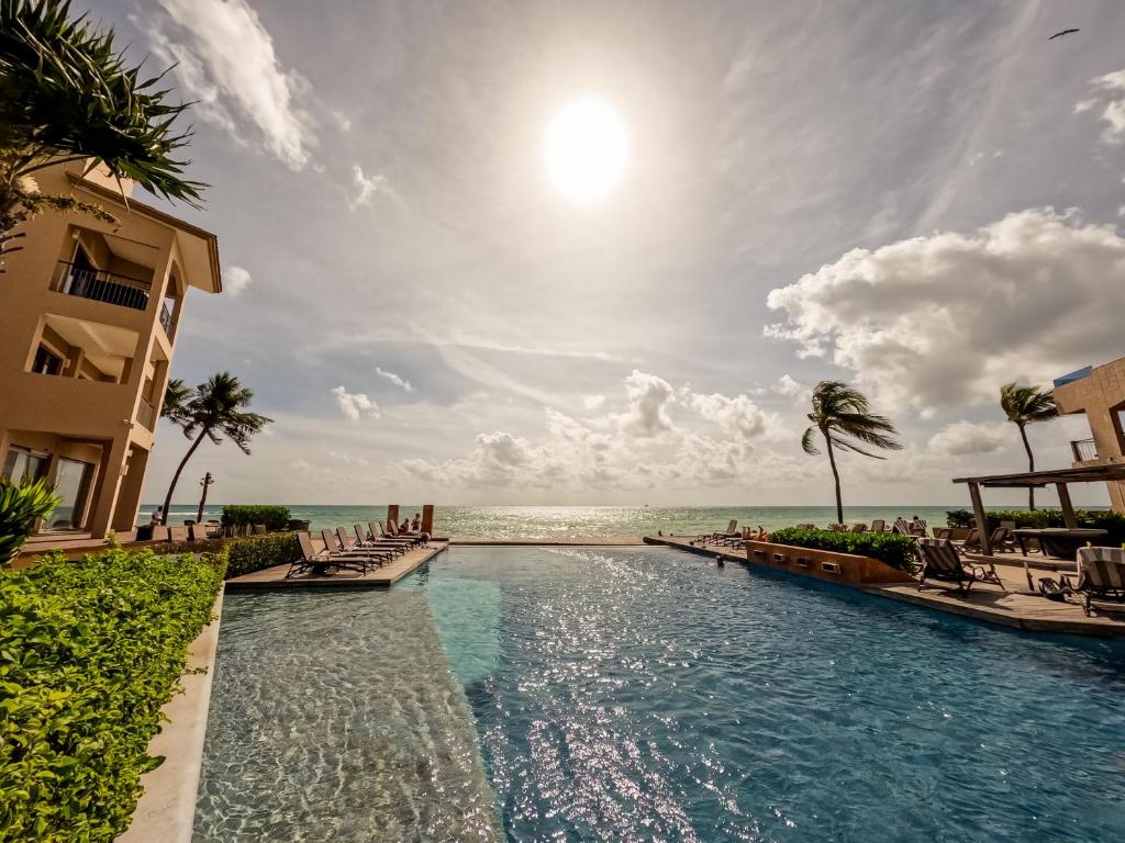 Beachfront Chic at El Faro Resort,普拉亚卡门（2025年最新房价）