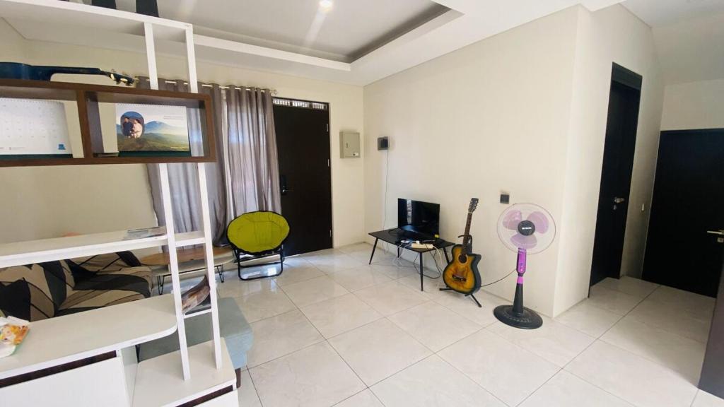 Hanna Home at Kota Baru Parahyangan KBP kbp IKEA Wahoo,Gantungan（2025年最新房价）