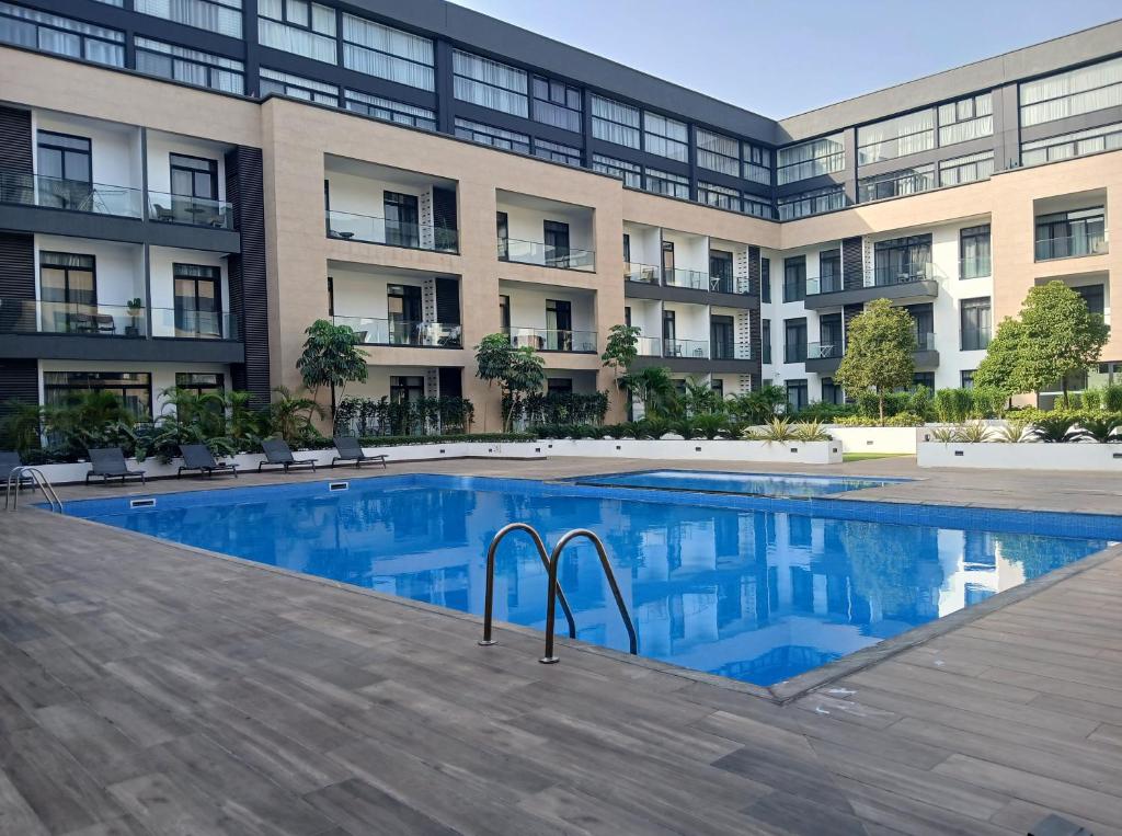 Amber Pool View Studio at Embassy Gardens,阿克拉（2025年最新房价）
