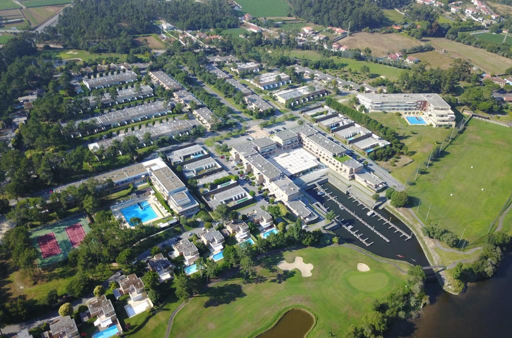 125 House - Swimming Pool, Tennis, Golf & Nature,埃斯波森迪（2025年最新房价）