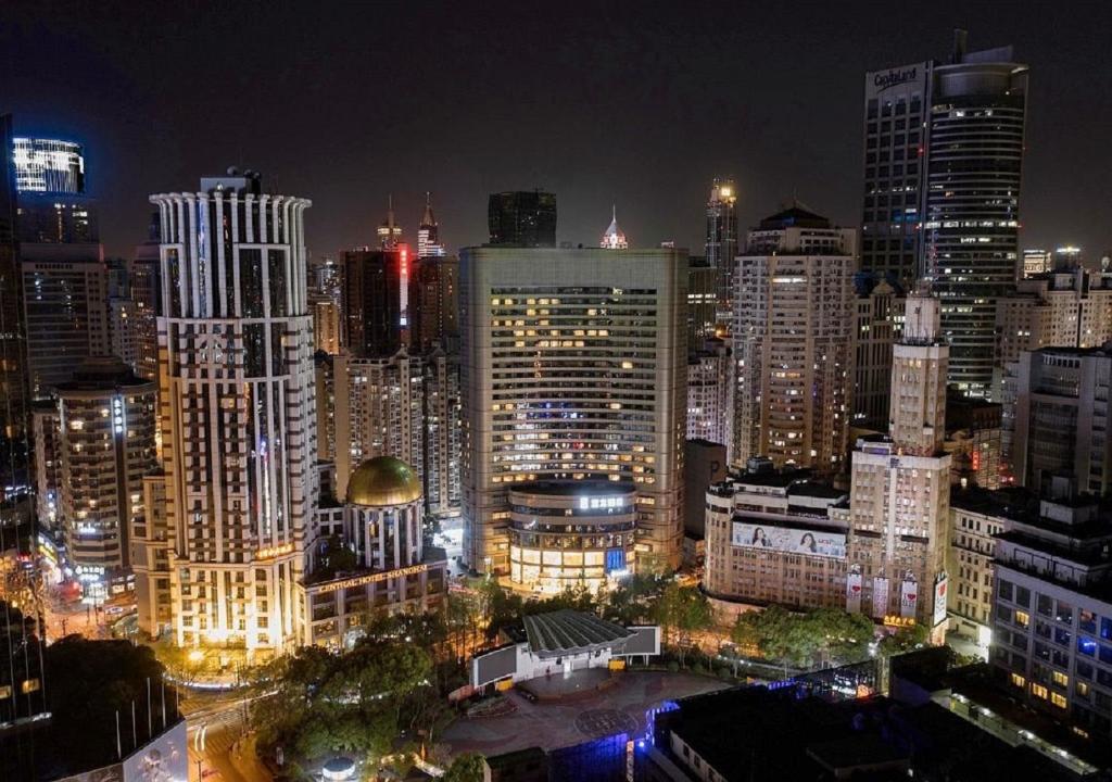 Shanghai Elong Hotel by the bund and Nanjing road Pedestrian street,上海（2025年最新房价）