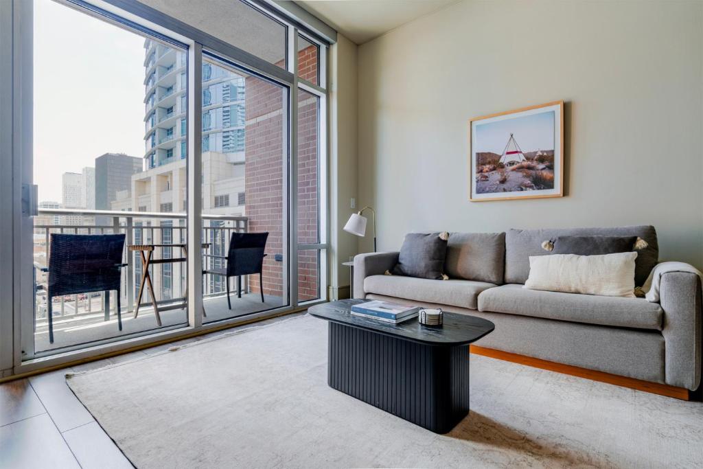 Blueground Downtown Austin pool nr Lady Bird Lake ATX-334,奥斯汀（2025年最新房价）