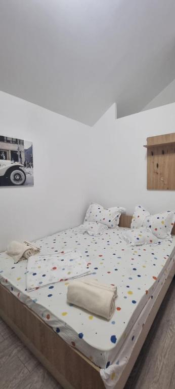 La Unchiu Teo,Cristeşti（2025年最新房价）