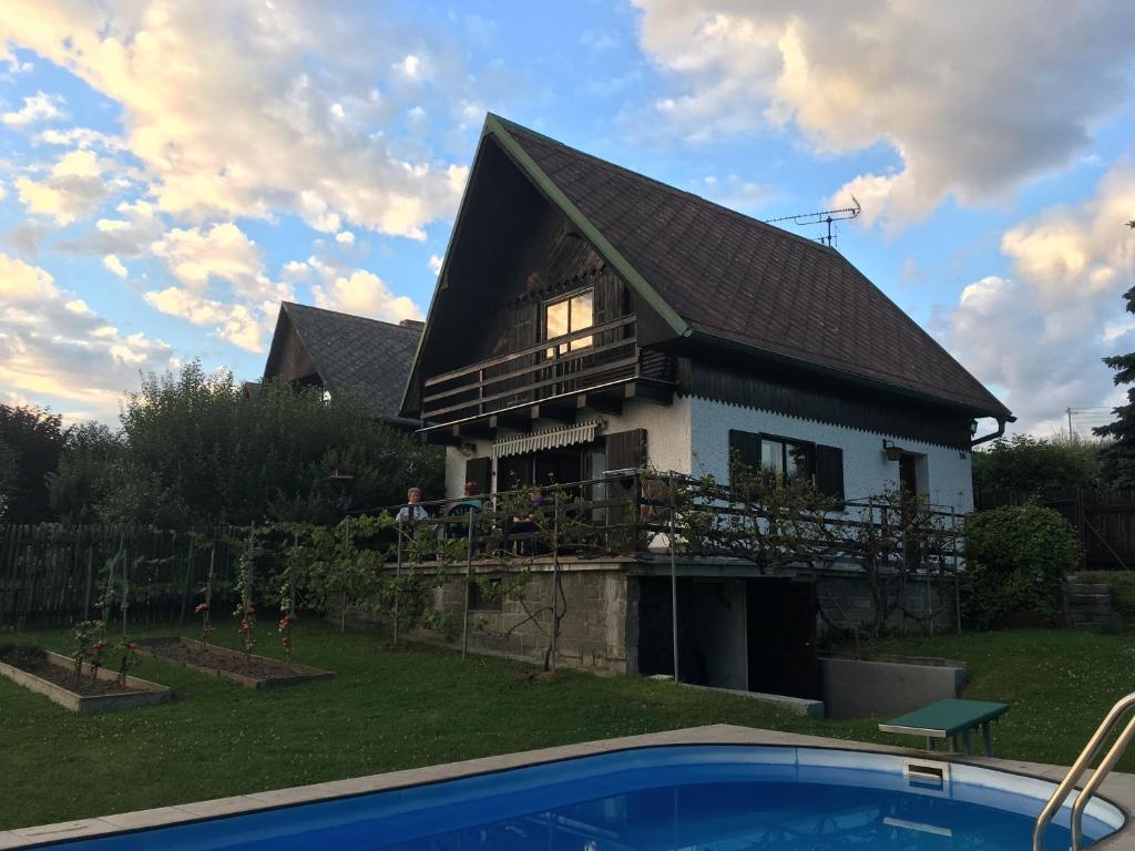 Family House with Pool in Kamenny Privoz, 30 km from Prague, in ...