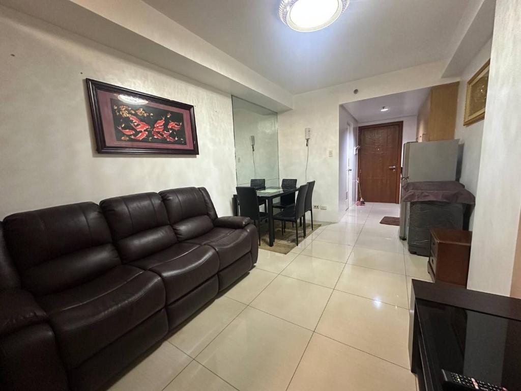 Dainty Pasay City Apartment for Rent - Entire House Front of Mall of ...