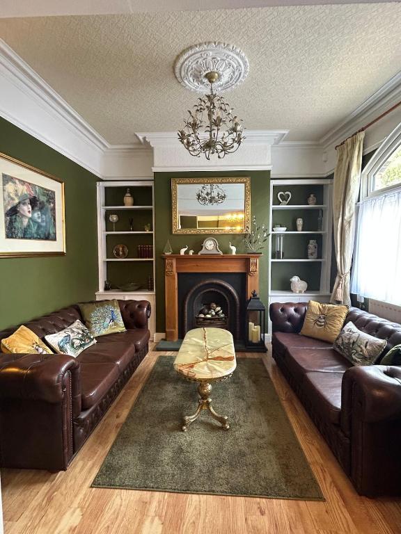 Peacock Cottage Eaton Road,Hough Green（2025年最新房价）