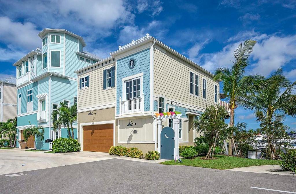 The Funky Fish Shack - Marina View with Boat Slip,Shell Point Village ...