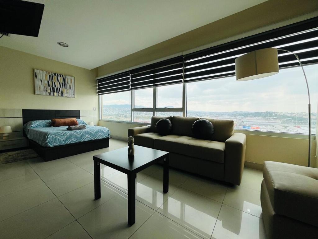 Linda Suite junto a Vermont Plaza y CityMall,瓜亚基尔（2026年最新房价）