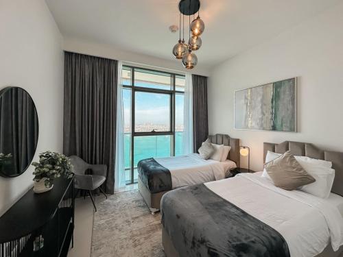 Luton Vacation Homes - Full Sea and Palm View & Modern 2BR - Emaar ...