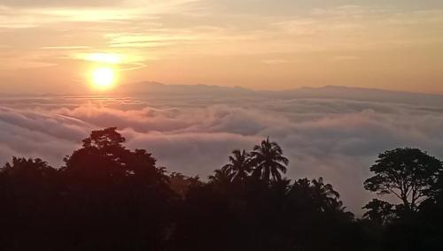 Tanay Overlooking Sea of Clouds Staycation house塔奈（2024最新房价）